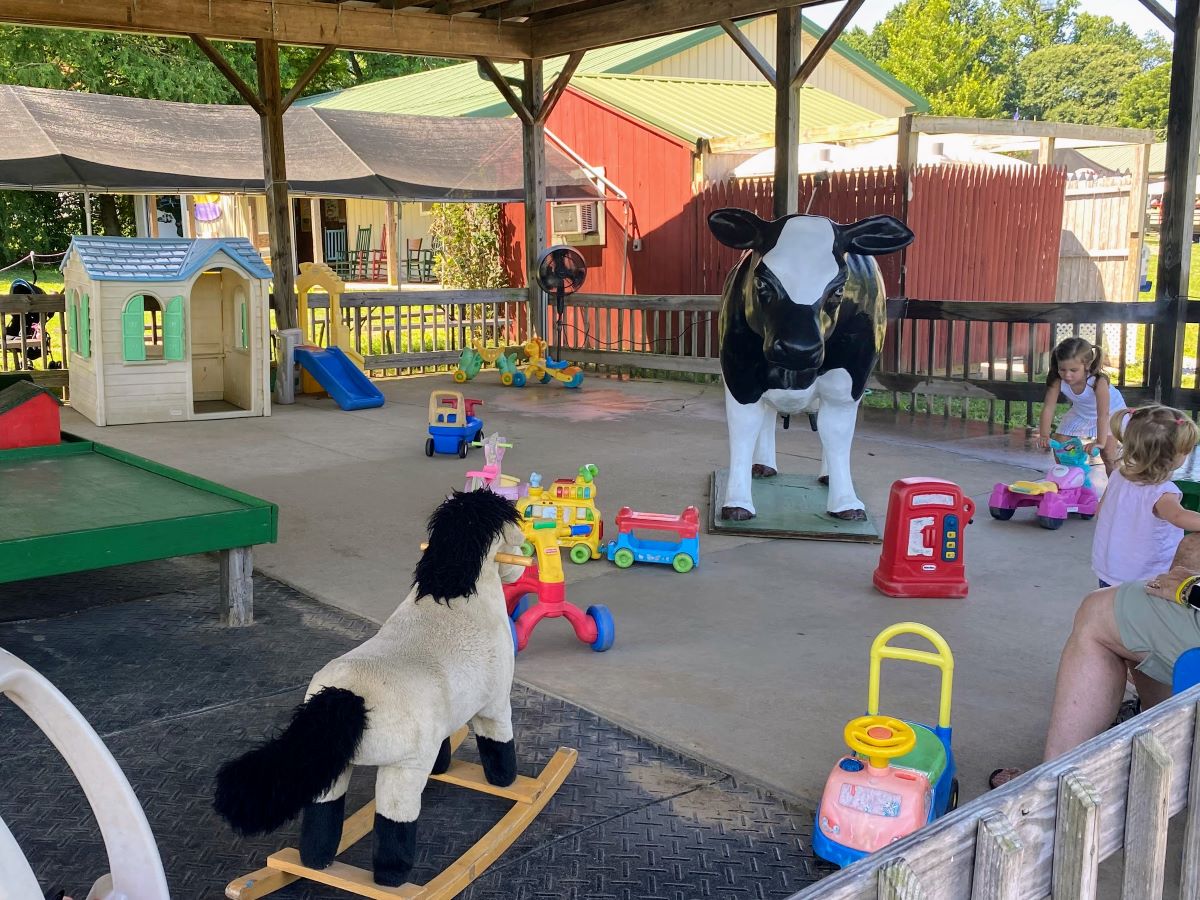 Old time Family Fun at Clark's Elioak Farm! - Family Travels on a Budget