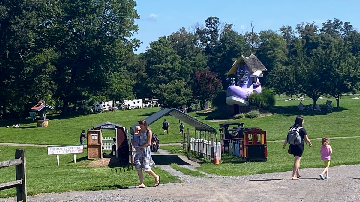 Old time Family Fun at Clark's Elioak Farm! - Family Travels on a Budget