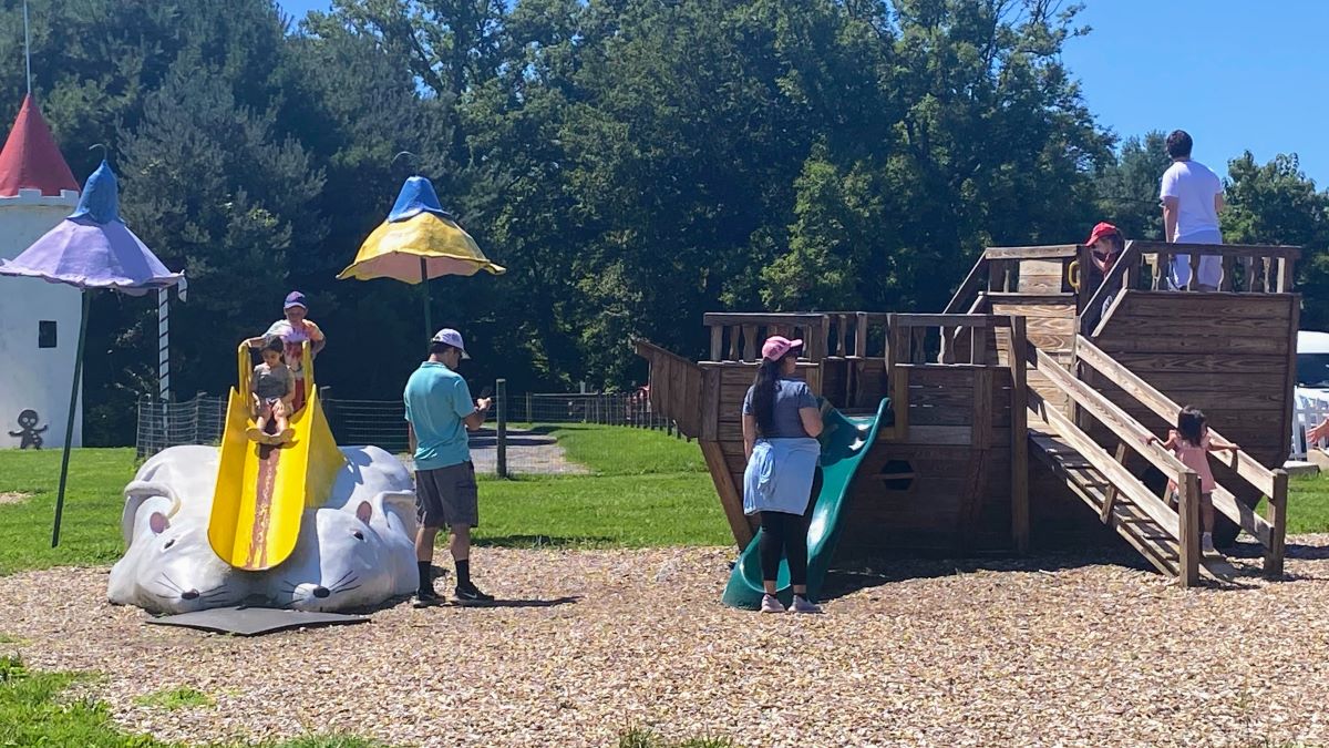 Old time Family Fun at Clark's Elioak Farm! - Family Travels on a Budget