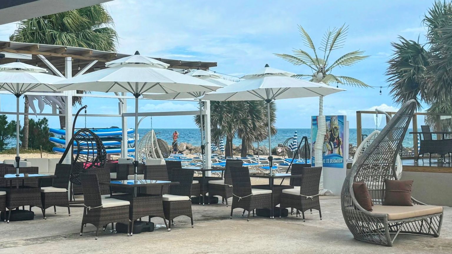 Discover the Best Beaches in Bermuda! - Family Travels on a Budget